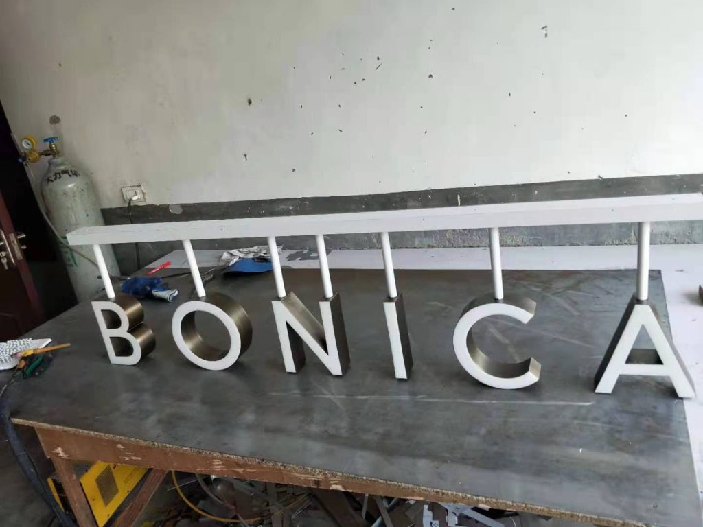 Bonica – Restaurant Branding – Thread Design